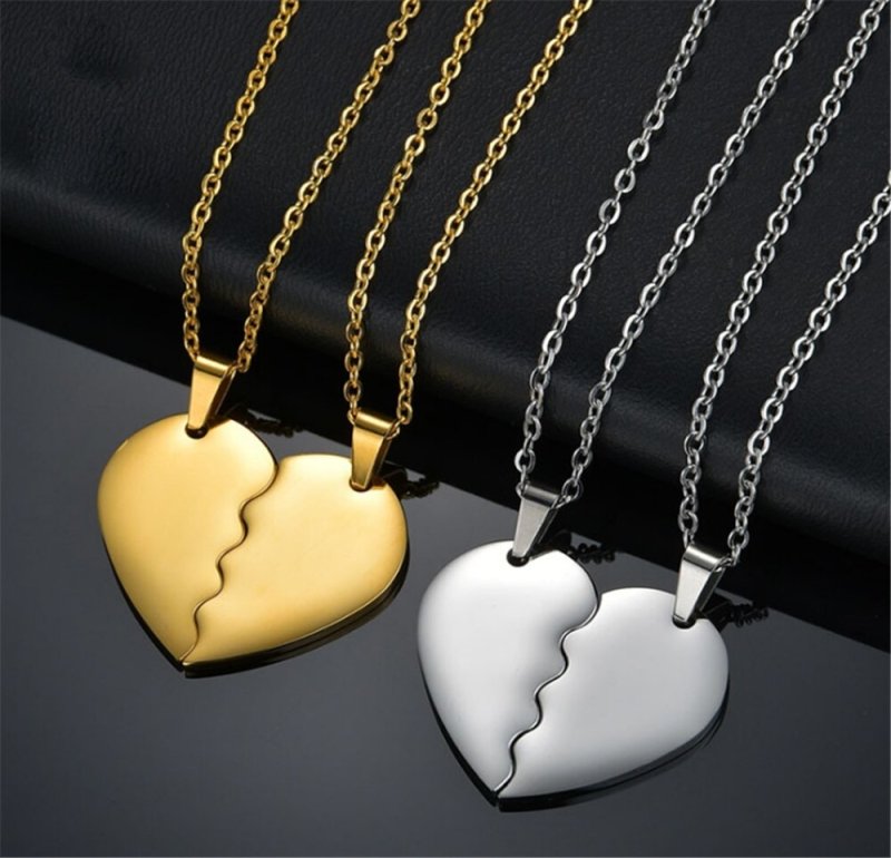 Matching Heart Chains | My Couple Goal