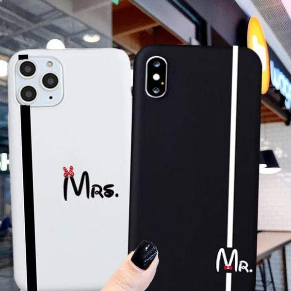 Mr and mrs phone case | My Couple Goal